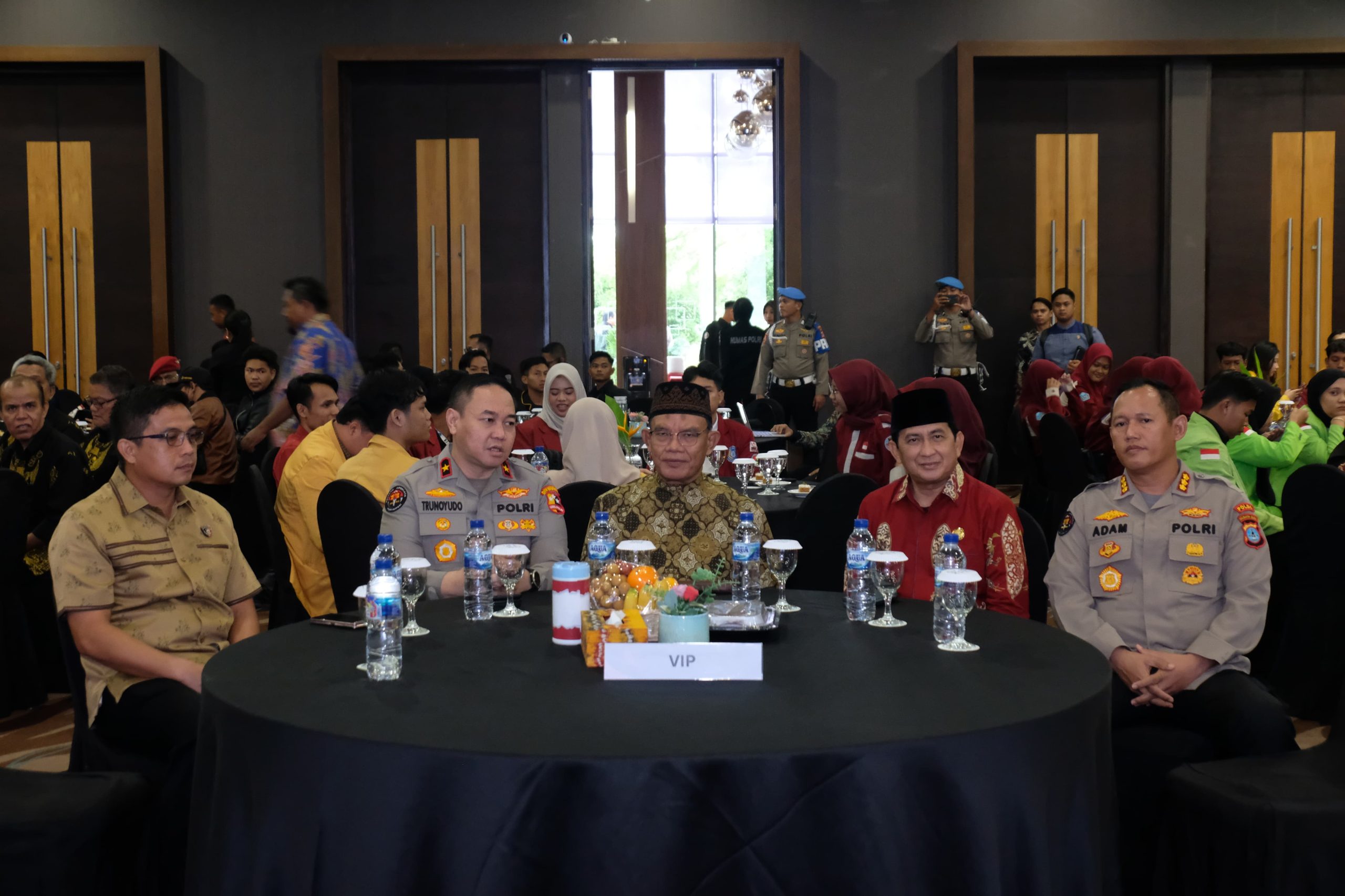Dialog Publik Div Humas Polri di Polda Kalsel Angkat Tema "Pemuda ...